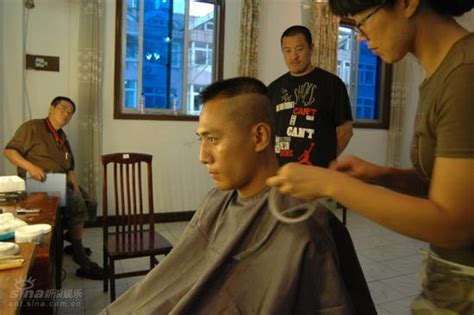 资料图片：《硬汉》花絮之刘烨打造 硬汉”1影音娱乐新浪网