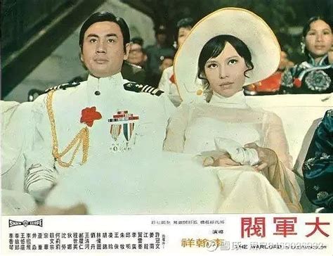 【1219】 亚洲第一艳星”狄娜的香艳往事：做过间谍，征服了一千多个男人 2006年港姐大赛曾志伟公然挖苦女主持人狄娜。 我们从小就看你的演出但我看的是《七擒七纵七色狼》你真是我们心目