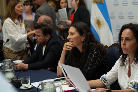 DictÁmen De MayorÍa Al Proyecto De Violencia Contra Las Mujeres En El