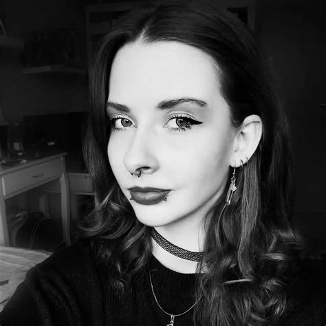 Ani 🌹 Ani Author • Threads Say More