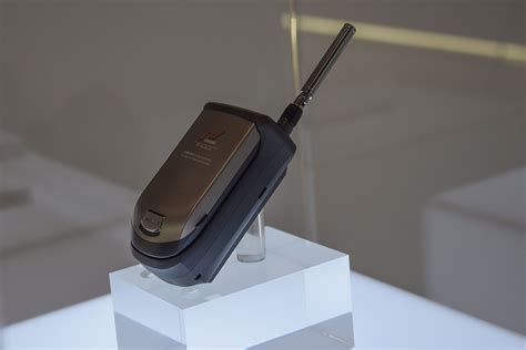 A Walk Through Samsung Mobile Innovations Since 1988 Digital Trends