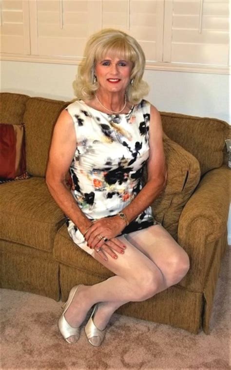 Eye Candy Of The Month Bobbi Vance Glamour Boutique