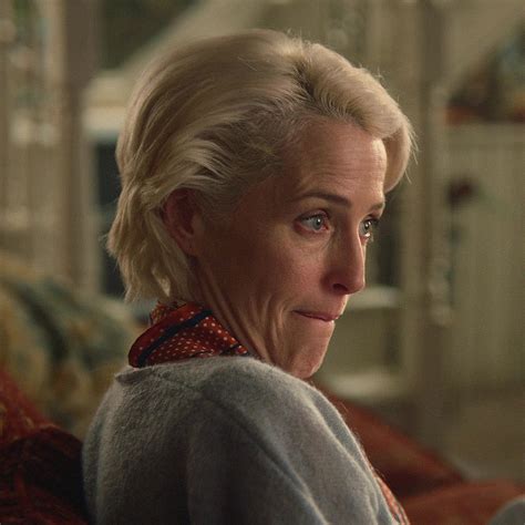 Golden Globes 2021 The Crown Star Gillian Anderson In Dior Couture