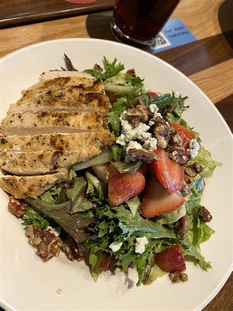 Gluten Free Salad Grilled Chicken Photo From Bjs Brewhouse