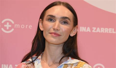 Gntm Star Landet In Der Notaufnahme Ich Bin Einfach Erschöpft