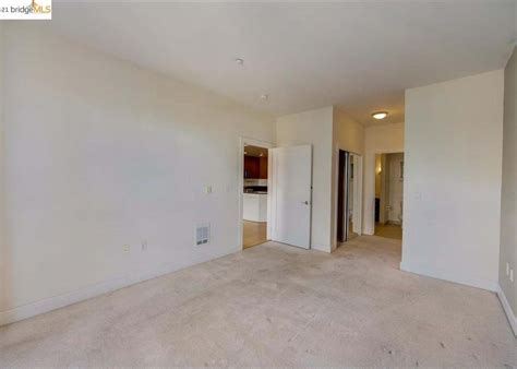 585 9th St 405 Oakland Ca 94607 Redfin