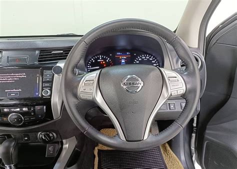 Nissan Navara Double Cab With Conopy Sst Japan