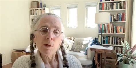 Margaret Ecker New Np Treats A Young Girl With Severe Allergic