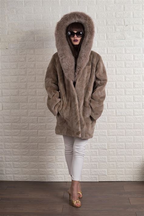 Versatile Womens Beaver Fur Coats Skandinavik Fur Page 3