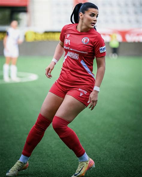 Mimoza Hamidi Mimozahamidi • Instagram Photos And Videos