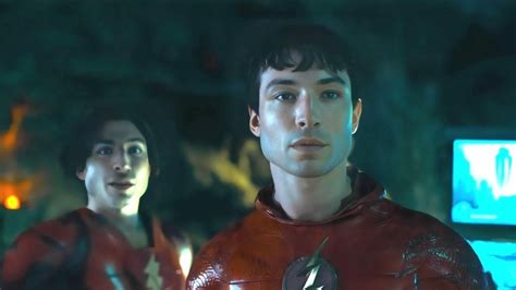 The Flash Barrys Biggest Weakness Creates A Glaring Plot Hole