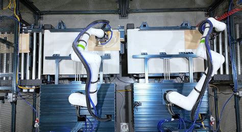Complete Guide To Industrial Robot Arms And Cobots
