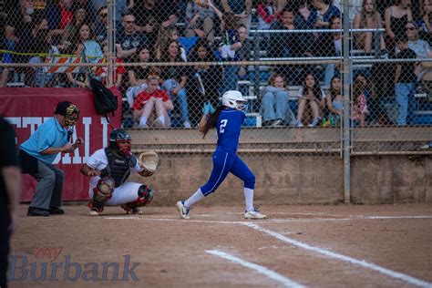 Burbank Softball Holds Off Burroughs 5 3 Myburbank