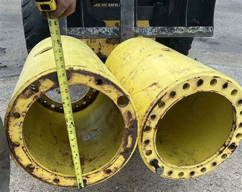 John Deere Front Dual Extensions For 8000 Through 8r Series Tractors Albrecht Auction Service