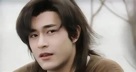 杨过和完颜萍有一个秘密，程英难以启齿，否则襄阳城必定大乱