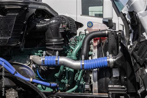 Volvo Trucks Vnl860 Big Rig 455hp Volvo D13 Engine Volvo Trucks Is A