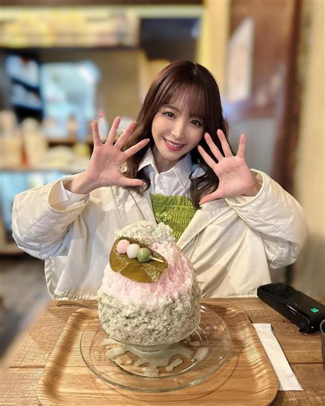 모모노기 카나 인스타 촬스의 이슈와 유머