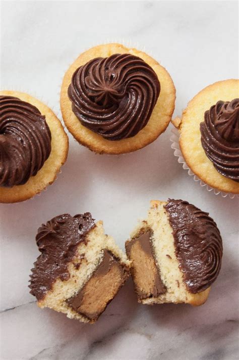 Chocolate Peanut Butter Cup Mini Cupcakes Recipe