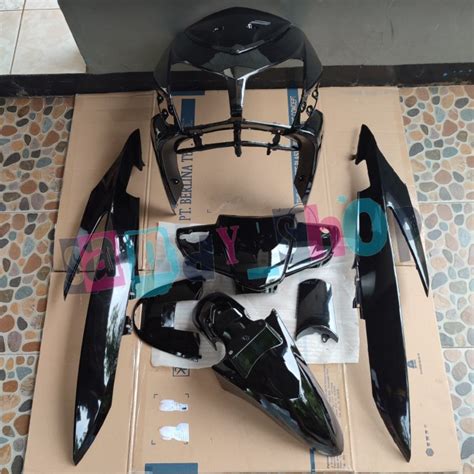 Jual Full Body Halus Honda Vario Cw Karbu Vario Lama Hitam Polos Shopee Indonesia