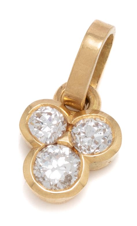 Lot An 18ct Gold Diamond Pendant 3 Leaf Clover Style Bezel Set With
