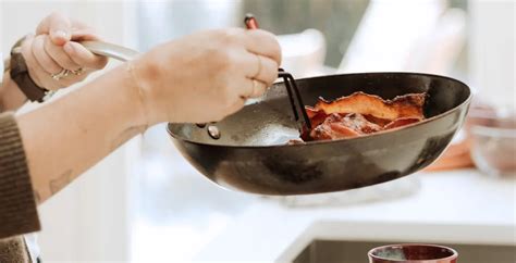 Colander Vs Strainer The Main Differences Made In Made In