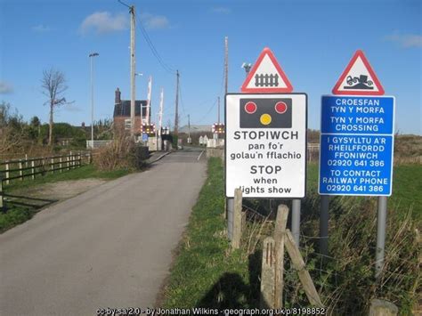Croesfan Tyn Y Morfa © Jonathan Wilkins Cc By Sa20 Geograph