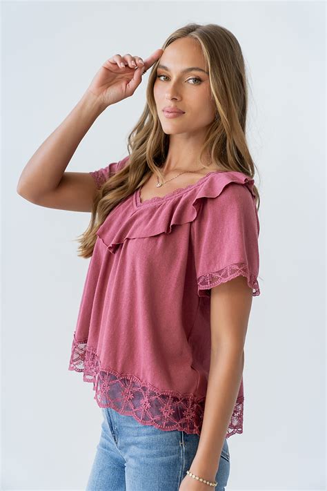 Lilian Lace Trim Top In Berry