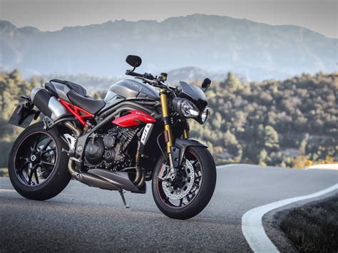 2016 Triumph Speed Triple R First Ride Review Rider Magazine