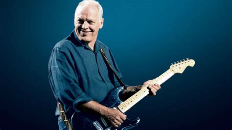 David Gilmours Iconic Black Strat Once Again Becomes Most Expensive