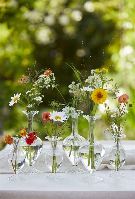 32 Bud Vases Ideas Bud Vases Centre Pieces Cut Flowers