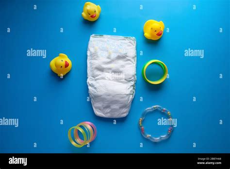 Windel Wechsel Kleinkind Fotos Und Bildmaterial In Hoher Auflösung Alamy