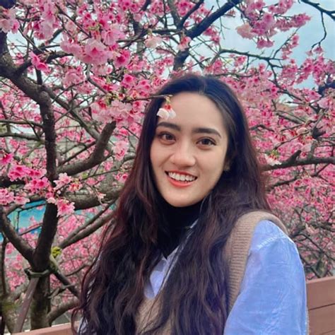 黑魔女剝皮辣椒🌶️ Chen17lin • Threads Say More