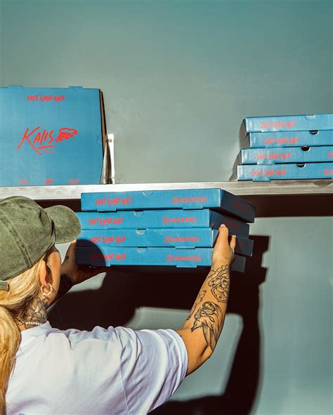 Kalis Pizza 🍕 Esperá Esperá Ahora 🍕 Para Disfrutar Tanto Sabor Hay