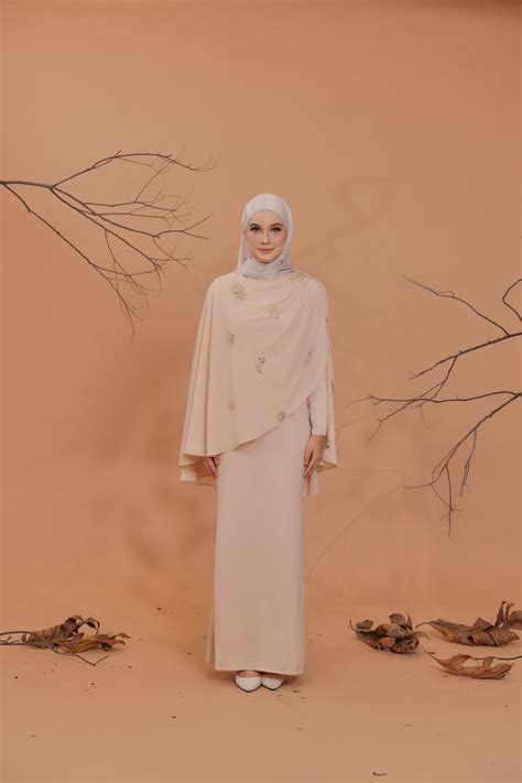 Rania In Meringue Nude Rania In Meringue Nude