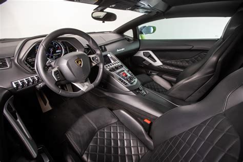 Lamborghini Aventador Roadster Interior