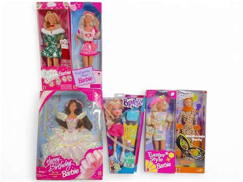 Lot 6 Nos Barbie Dolls And Bratz Doll Easter Style