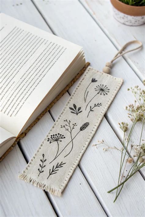 17 Creative Fabric Bookmark Ideas Youll Love