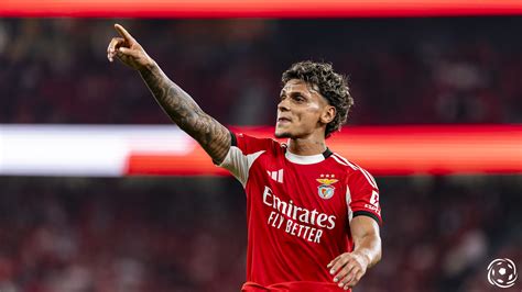 Benfica Enzo Barrenechea Está Com Gripe E Já Se Conhece Lesão De