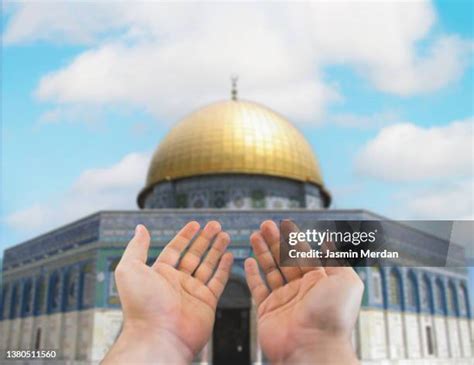 Al Quds Jerusalem Photos And Premium High Res Pictures Getty Images