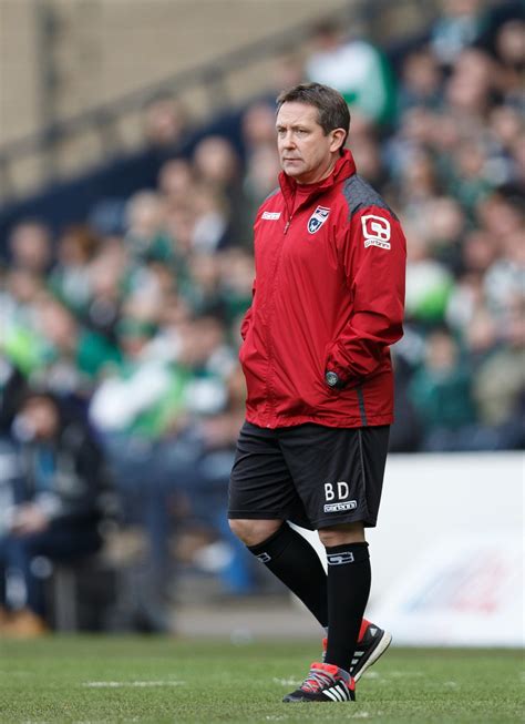 Ex Rangers Star Billy Dodds Tells Dundee Fans Im No Judas After They Block Jim Mcintyres