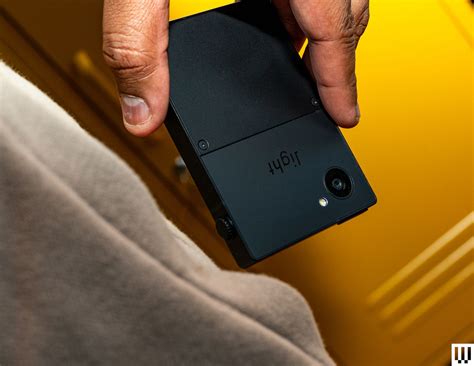 Light Phone Iii Review The Anti Smartphone Wired