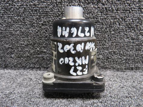 F27 Smiths Desynn 24 Voltage Indicator