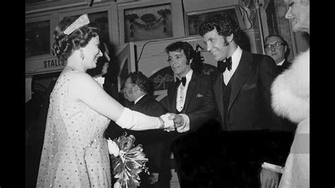 ТОМ ДЖОНС ПРОТИВ ФОРСАЙТОВ Youtube