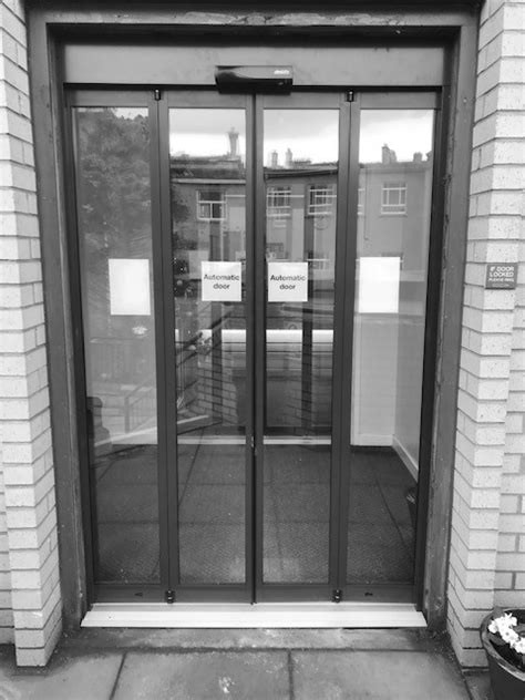 Automatic Folding Doors Folding Door Systems Gilgen Doors Uk