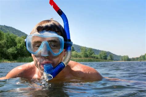 Full Face Snorkel Mask Vs Traditional Which Is Better Openwaterhq