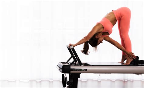 7 Min Best Abs Workout At Home Lean With Lilly Sabri Facebook