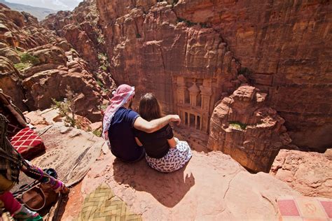 Petra Tour Review Visiting The Ancient City Of Petra Jordan 2019 Guide