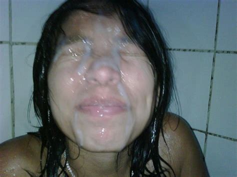 Foto De Amateur Asian Has Her Face Completely Covered With Cum She Can
