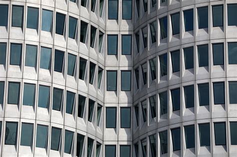 Bangunan Simetris Modern Foto Stok Unduh Gambar Sekarang Arsitektur