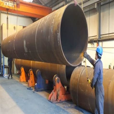 Excellent Welding Skills Of Welders In Spoolbase Pipeline Fabrication